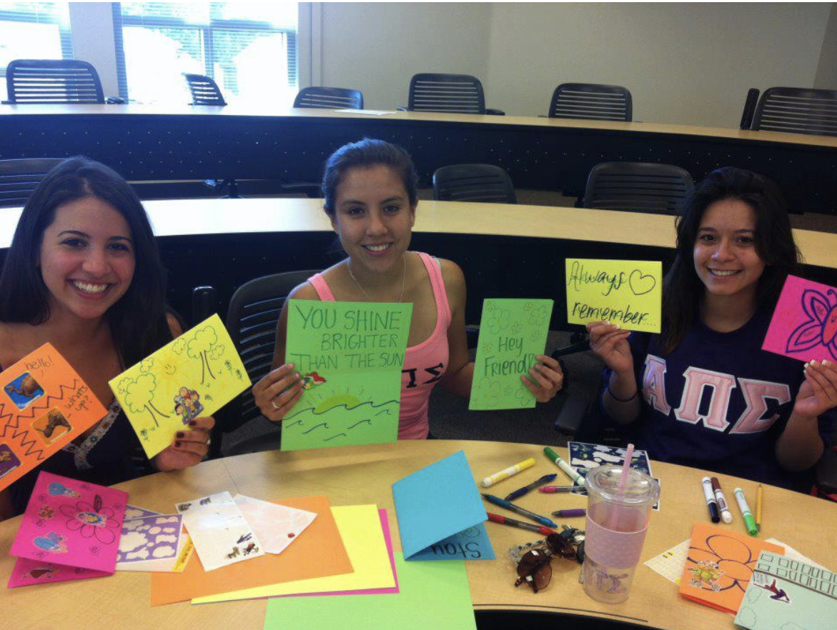 Make cards for hospitilized kids - TeensVolunteer.org